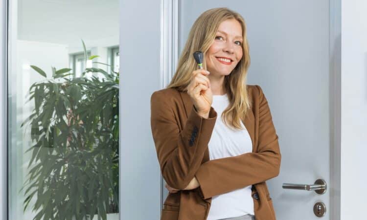 Flexible access management with ASSA ABLOY's digital locking system ...